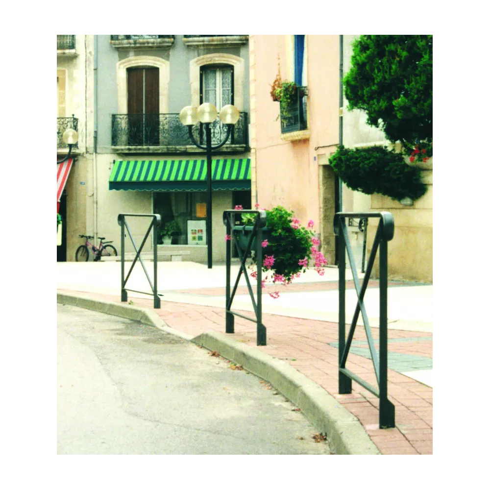 Barrière de Ville HALLE Robuste et Élégante en Acier Noir - 950mm